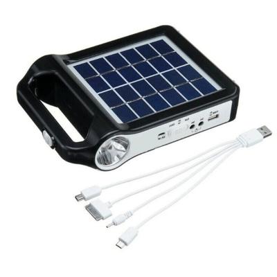 Cina Generatore di sistema di illuminazione a energia solare portatile 5V Mini casa di alimentazione esterna in vendita