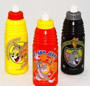Cina 100 ML/4 oz BPA Non durevole PE / bottiglie di plastica dell'acqua materiale PP con tappi in vendita