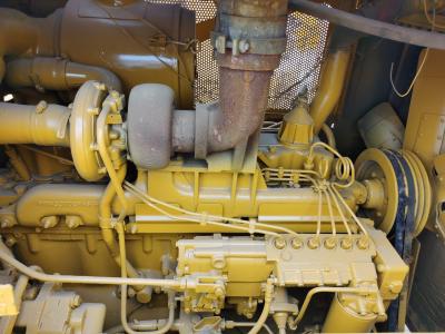 Chine Bouteur utilisé de Caterpillar D6d en excellente condition de travail avec le prix raisonnable. Chat d'occasion D3c, D3g, D4c, bouteur de D5K en vente plus une garantie d'an. à vendre