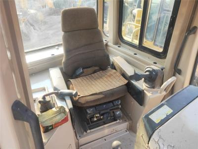 Chine Bulldozer Caterpillar D6r d'occasion en excellent état de fonctionnement à un prix raisonnable. Bulldozer Cat D3c, D4c, D5g, D6d d'occasion en vente avec une garantie d'un an. à vendre