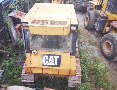 Chine Bouteur utilisé de Caterpillar D6g en bonne condition de travail avec le prix étonnant. Chat d'occasion D3c, D4c, D5g, bouteur de D6d en vente plus une garantie d'an. à vendre