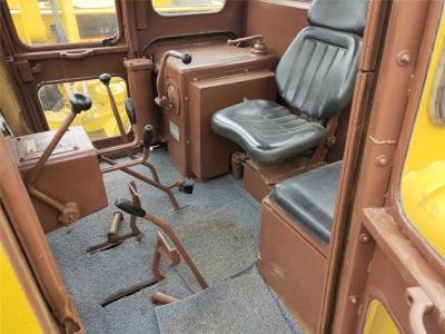 Chine Bouteur utilisé de Caterpillar D6d en condition de travail terrible avec le prix raisonnable. Chat d'occasion D3c, D3g, bouteur de D4c en vente plus une garantie d'an. à vendre