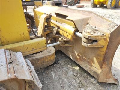 Chine Bouteur utilisé de Caterpillar D5m en bonne condition de travail avec le prix étonnant. Chat d'occasion D3c, D3g, D4c, bouteur de D5g en vente plus une garantie d'an. à vendre