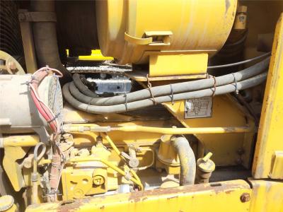 Chine Bouteur utilisé de Caterpillar D5m en bonne condition de travail avec le prix étonnant. Chat d'occasion D3c, D3g, D4c, bouteur de D5g en vente plus une garantie d'an. à vendre