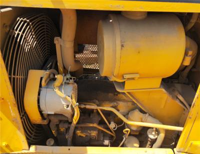 Chine Bouteur utilisé de Caterpillar D5m en excellente condition de travail avec le prix stupéfiant. Chat d'occasion D3c, D3g, D4c, bouteur de D5K en vente plus une garantie d'an. à vendre