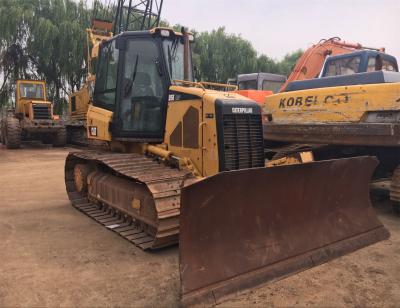 Chine Bouteur utilisé de Caterpillar D5K en condition de travail parfaite avec le prix raisonnable. Chat d'occasion D3c, D3g, bouteur de D4c en vente plus une garantie d'an. à vendre