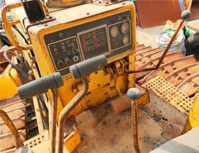 Chine Bouteur utilisé de Caterpillar D5h en condition de travail terrible avec le prix raisonnable. Chat d'occasion D3c, D3g, D4c, bouteur de D5g en vente plus une garantie d'an. à vendre