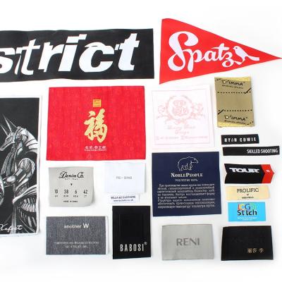 Cina 100PCS US$19 Factory Cheap Price Custom Name Logo Damask Garment Woven Labels for Clothing and Cloth in vendita