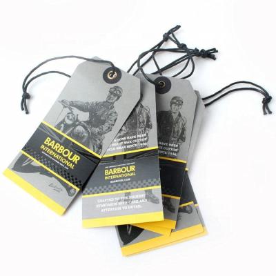 Cina Cheap Custom Design Printing Name Logo Paper Garment Hangtag Labels Clothing Hang Tags with String in vendita