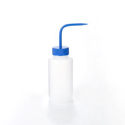 Cina bottiglia disinfettante dell'alcool di compressione del PE 20~200ml con sbocco in vendita