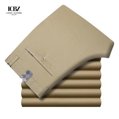 Cina 2022 Uomo Nero Logo Stampa Cargo Pantaloni Straight Fit Chino Pantaloni da ufficio per affari in vendita