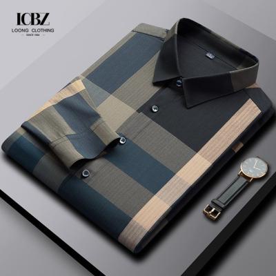 Cina Camicie da abito 5000 quantità OEM Uomini estivi Tessitura casual Crotchett Button Up Shirt per uomini in vendita