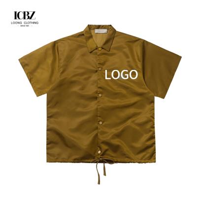 Cina Tendenza estiva per uomini abbigliamento di strada Camicia satinata a manica corta con respirabile e leggera in vendita
