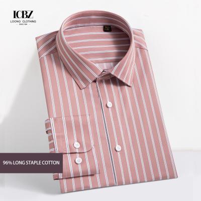 China Camiseta curta, de cor branca, para homens, vestido em tecido de viscose/poliéster/espandêx à venda