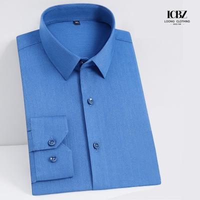 China Camisas havaianas personalizáveis para homens de manga curta Design de listras com botão para baixo do colar à venda