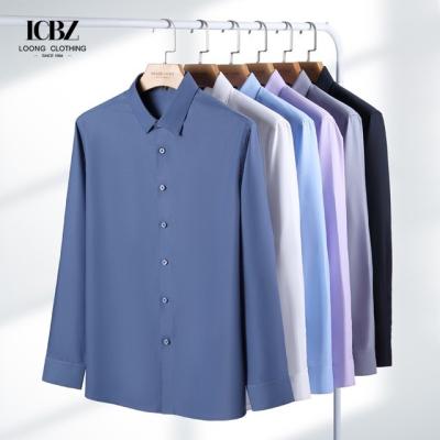 Cina Maglietta da uomo in tessuto tricolore a maglia per il viaggio in primavera in stile bianco di fascia alta in vendita