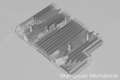China Componentes eletrônicos de alumínio do dissipador de calor do moinho da linha central do CNC 3 da máquina da precisão à venda