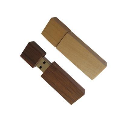 China Artigos relativos à promoção que gravam as movimentações de madeira do flash de USB do logotipo à venda