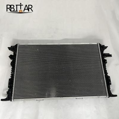 Cina Radiatore di alluminio su ordinazione di raffreddamento di Audi A8 del radiatore del motore 4H0121251C in vendita
