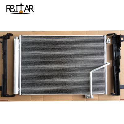 Cina 2045000654 condensatore del radiatore del liquido refrigerante di 2045000254 automobili per benz W204 in vendita
