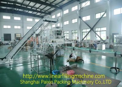 China Piña completamente automática que pesa la operación fácil de relleno de la máquina que capsula en venta