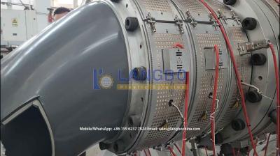 Chine Ligne d'extrusion de précision à haute puissance, longue durée de vie pour tuyaux à double cavité en PVC à vendre