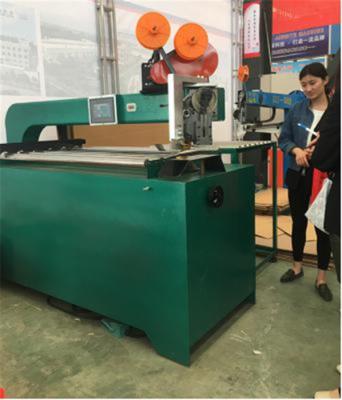 Cina Tipo orizzontale contenitore della Tabella di cartone che cuce controllo a macchina dello SpA di Smart in vendita