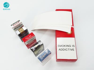 Cina Fuma i pacchetti che del pacchetto le portasigarette con l'OEM di colore pieno hanno personalizzato la progettazione in vendita