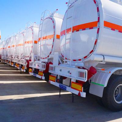 Κίνα TITAN 3 Axle 45000 Liters Fuel Tank Semi Trailer for Sale in Guyana προς πώληση