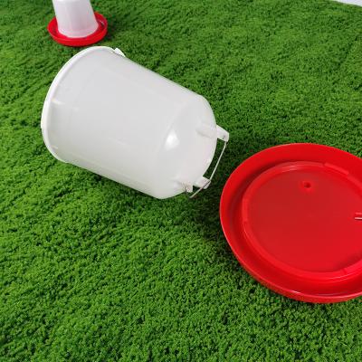 Κίνα 34.5cm X 38.5cm Αξιόπιστη τροφοδοσία νερού Γύρα τροφοδοτών νερού Εύκολη εγκατάσταση Σχήμα κώνου προς πώληση