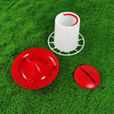 Chine Les accessoires pour alimentation en bouteille en plastique étanche maximisent le potentiel de l'élevage de volailles à vendre