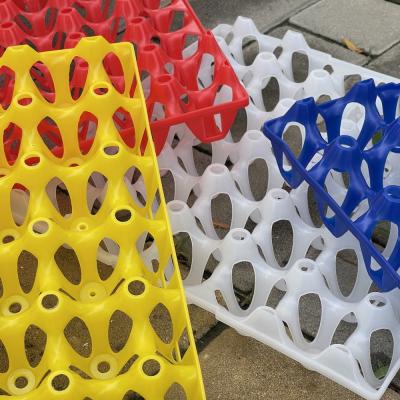 Chine 30 Cartons d'œufs en plastique rouge écologique Transport durable à vendre