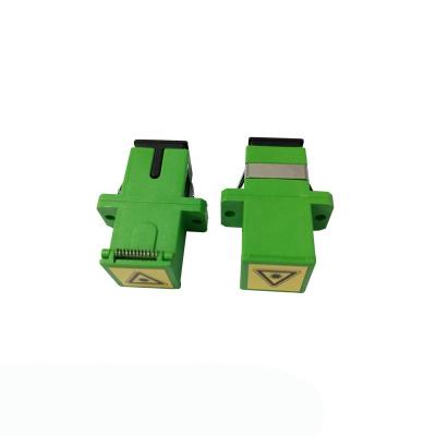 China Acoplador de fibra óptica sin brida con obturador en venta