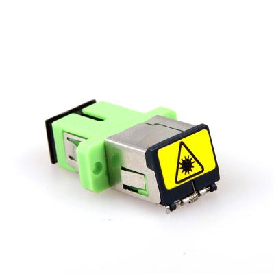 China Adaptador SC APC UPC con brida y obturador automático para carcasa metálica en venta