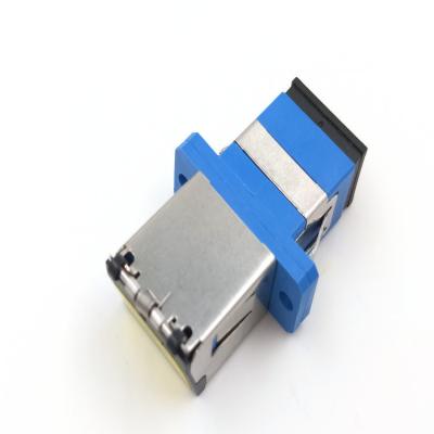 China Adaptador SC APC UPC con brida y obturador automático para carcasa metálica en venta