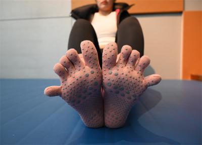 Cina Calzature da yoga in cotone al 100% con presa disponibili in più colori e taglie S-XL in vendita