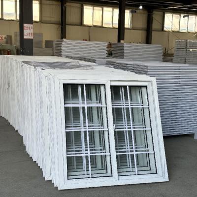 China Custom Glass Windows Upvc Vinyl Single Double Glazed Sliding Pvc Windows Met Grills Te koop