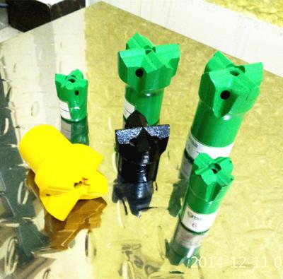 China Os bocados transversais de carboneto de tungstênio afilaram o bocado de botão para o sector mineiro subterrâneo à venda