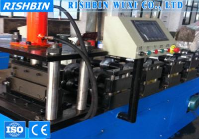 Cina Rotolo d'acciaio leggero della pagina d'acciaio di Batten del soffitto della capriata che forma macchina Cr12 estiguuta in vendita