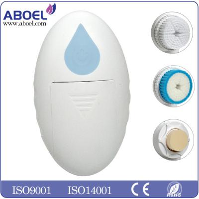 China A escova de limpeza da pele elétrica portátil para a cara Exfoliate hidrata à venda