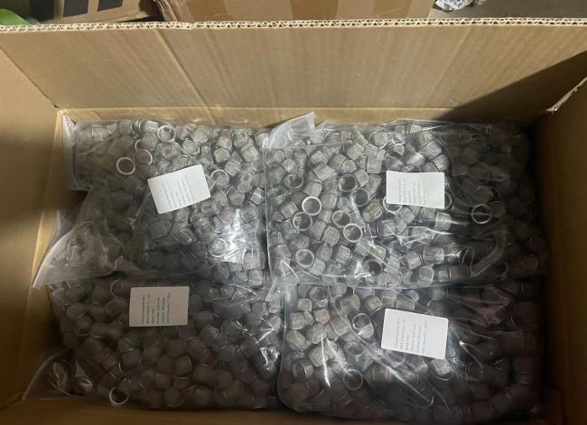 Stainless steel filter discs packaged in protective wrapping