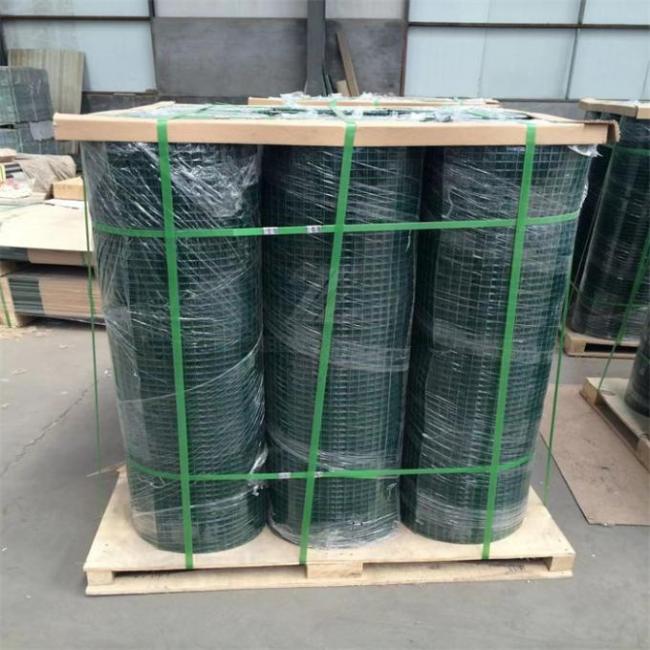 Packaging of Galvanized Welded Wire Mesh