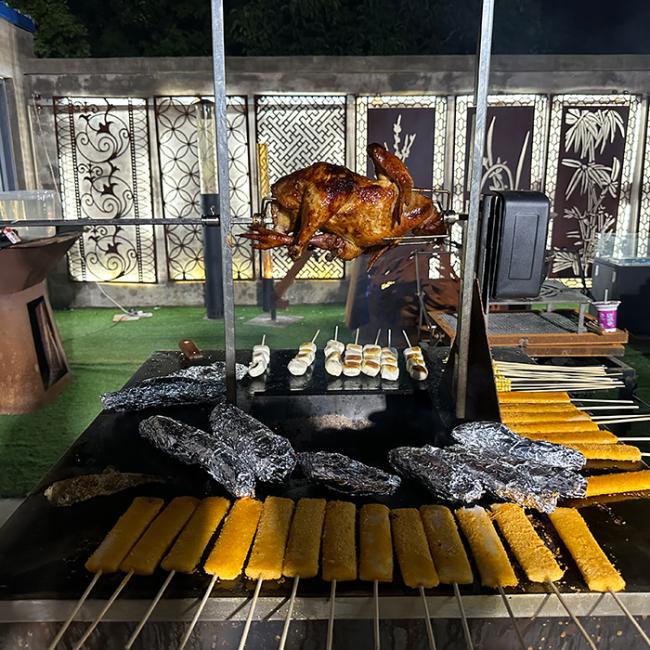 corten steel bbq grill with chicken rack