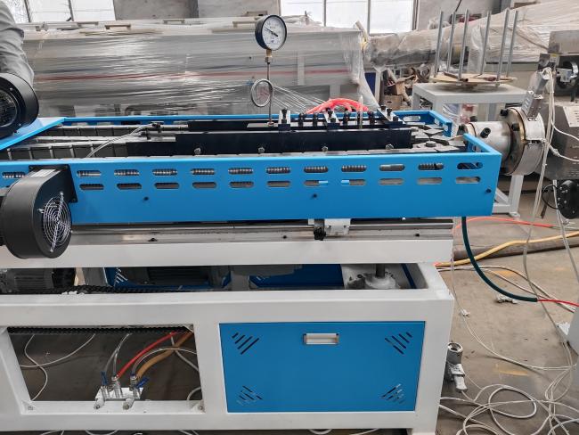 SJ65/33 HDPE Corrugated Pipe Extruder Machine