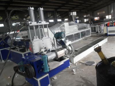 Chine Pp/PE ont réutilisé la machine en plastique d'extrusion de granule de raphia à vendre