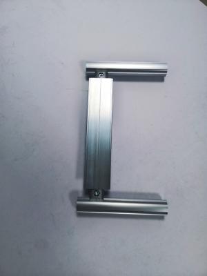 Κίνα Κράμα αργιλίου Al-Κ 6063-T5 28mm γύρω από το σωλήνα με το αυλακωμένο ασημένιο λευκό ακρών προς πώληση