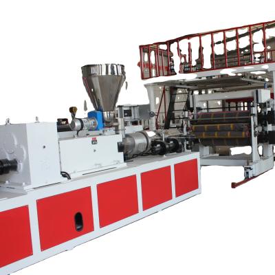 Cina 1220mm Larghezza di foglio Estrusore di piastre di plastica intermesso completo per applicazioni versatili in vendita