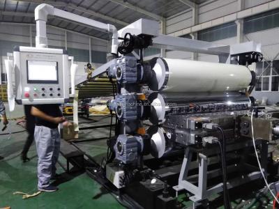 Cina Linea di estrusione ad alta velocità macchina per cartoni di plastica con motore Weg/Siemens e velocità 2-20 M/min in vendita