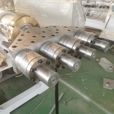 中国 4 穴型PVCパイプ生産ライン パソコン化PVCチューブ製造機械 販売のため