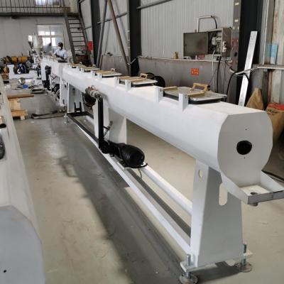 China Máquina de moldagem por extrusão para estrutura de canal de parafuso de parafuso profundo PPR linha de produção de tubos à venda